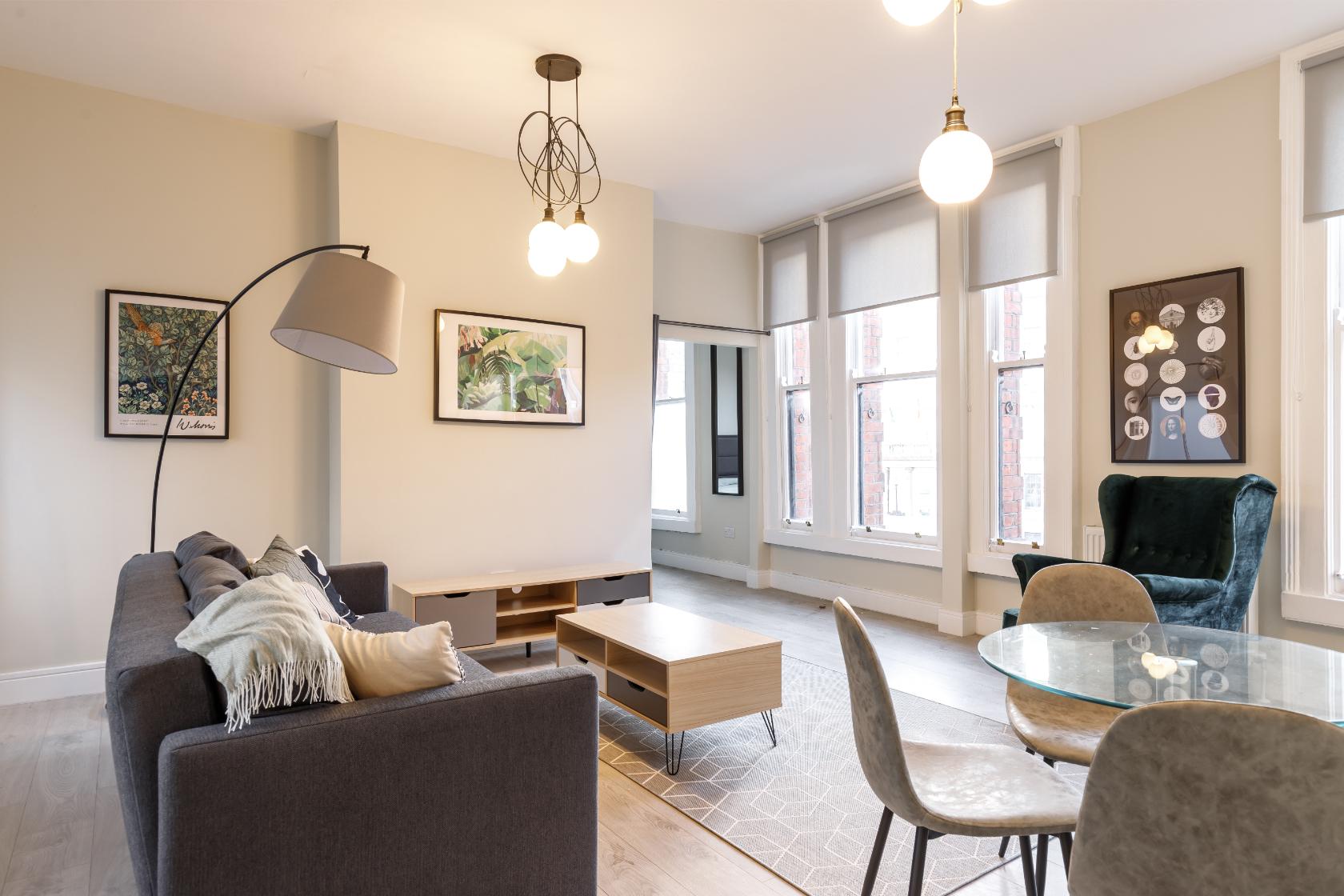 Dublin Castle Suites & Apartments